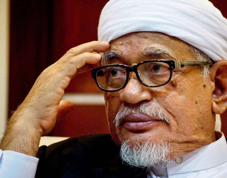 Abdul Hadi : "Nothing to do with apple polishing Mahathir". - The ...