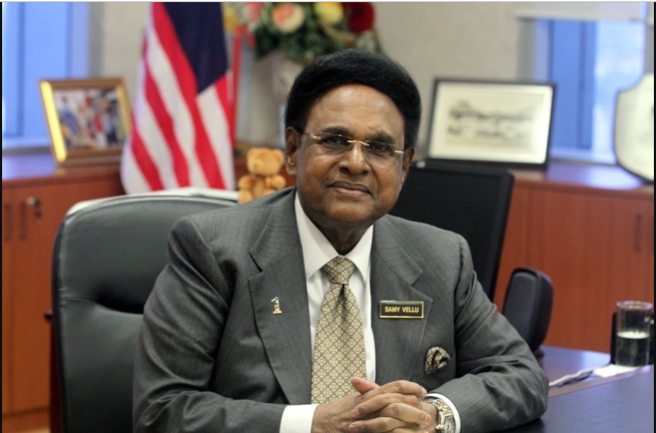Vell Paari wants court to check Samy Vellu’s mental condition