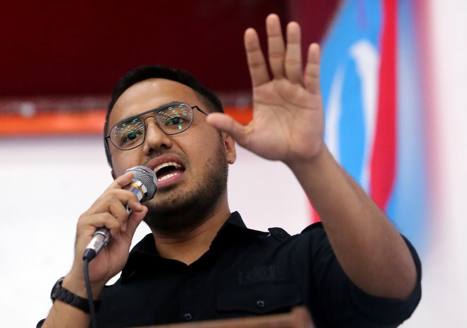 People abide by rules, but Minister violates MCO