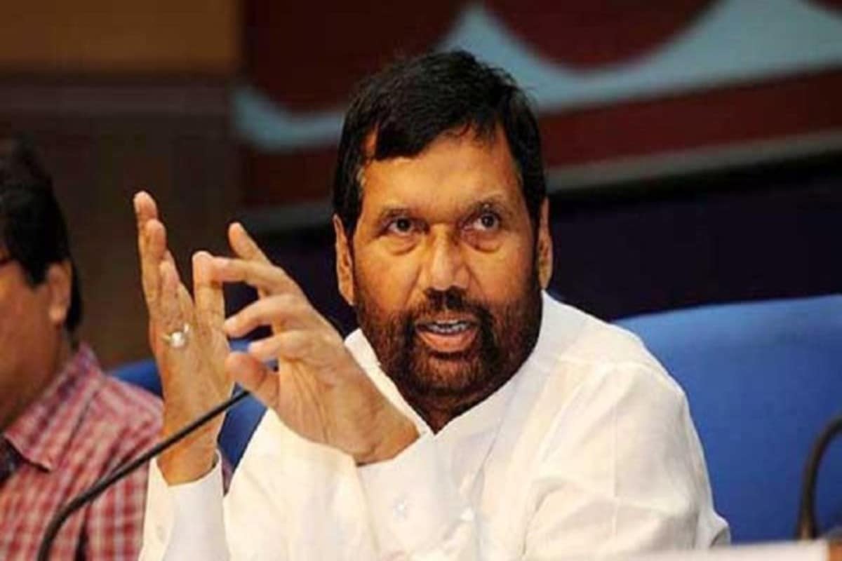 India Minister Paswan dies at 74