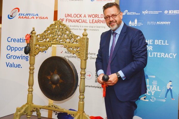 Bursa Malaysia Rings the Bell for Financial Literacy in Celebration of ...
