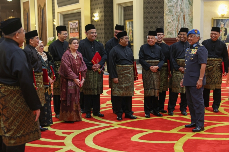 King presents instruments of appointment to 15 envoys - The Leaders Online